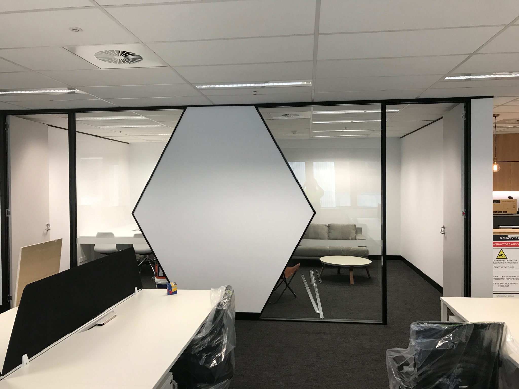 Glass Partitioning & Office Dividers | Queen St, Brisbane